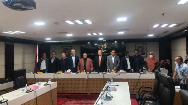 Adang Daradjatun Resmi Menjabat Ketua MKD DPR RI Gantikan Habib Aboe Bakar - Amunisi.co.id